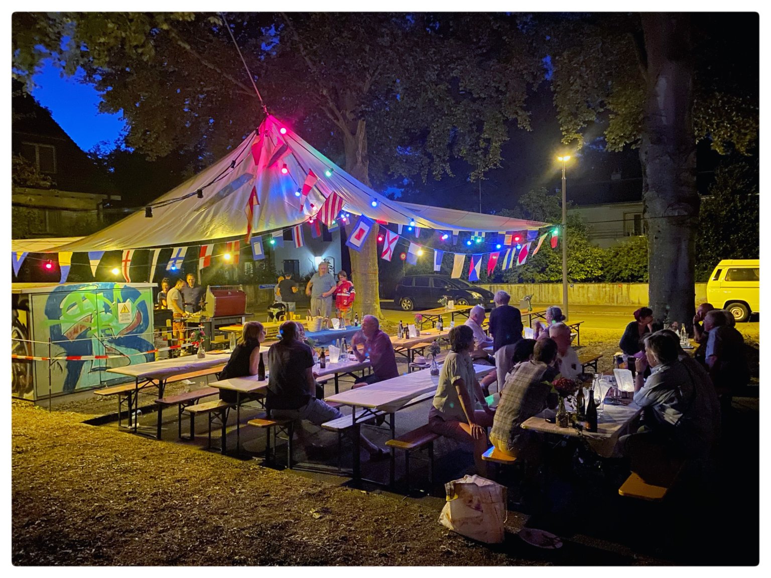 Bermuda Party - Nachbarschafts-Verein Sesselacker